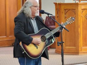 Singer/Songwriter Dan Holmes Leads Worship - Batavia United Methodist ...